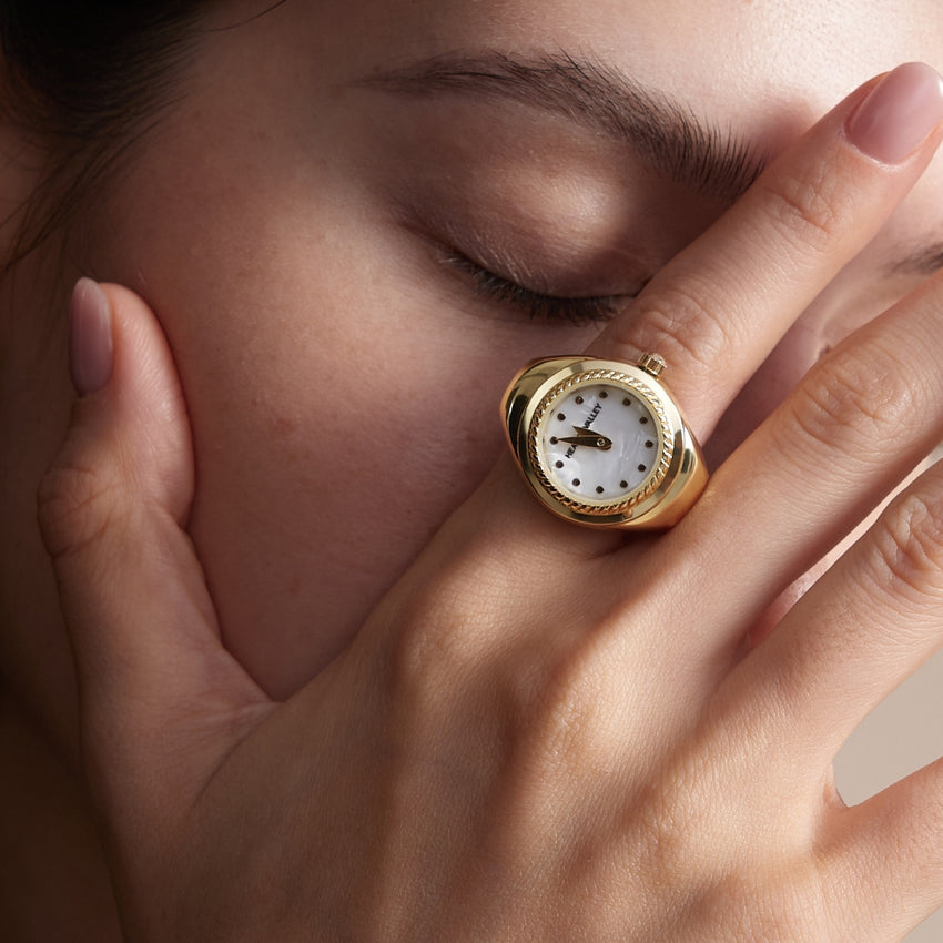 Vintage Watch Ring – Hearts Valley