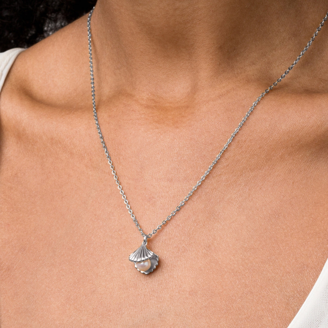 Pearl Shell Necklace – Hearts Valley